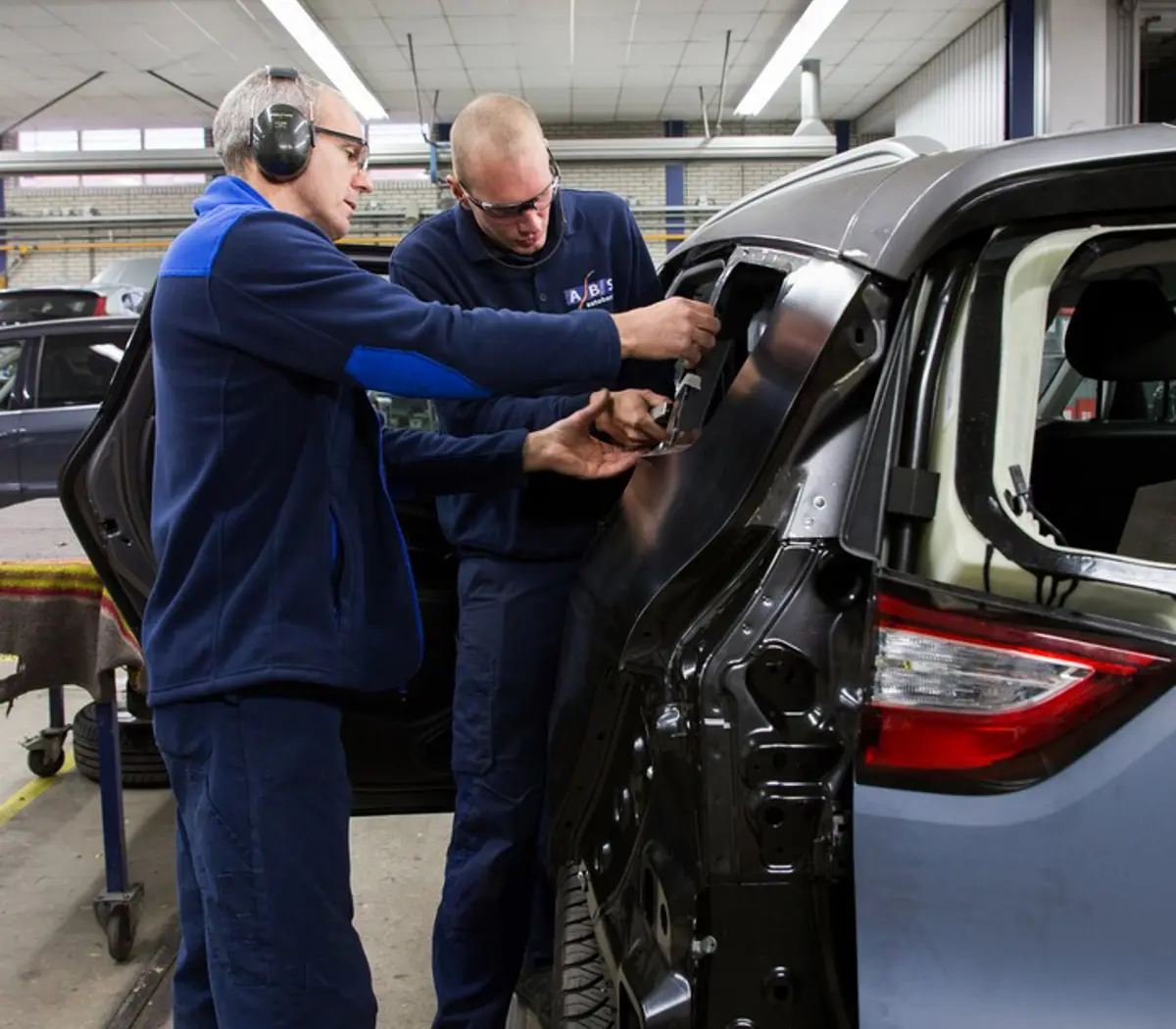 Technisch specialist autoschadeherstel